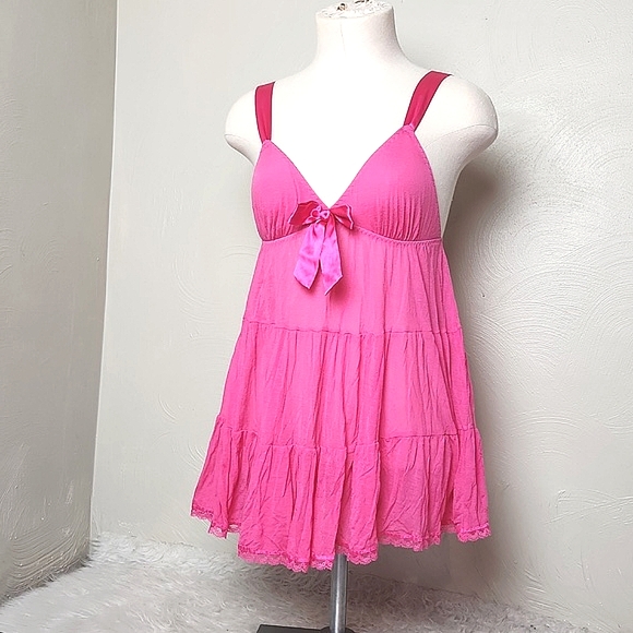 Victoria's Secret | Intimates & Sleepwear | Vintage Vs Hot Pink ...